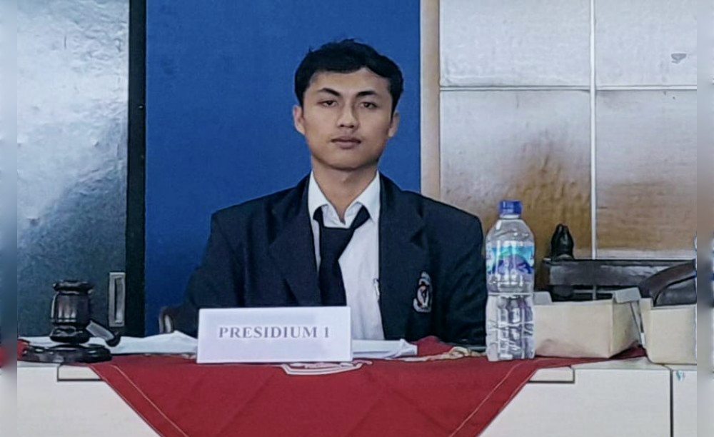 Buzzer Politik: Ketika Opini Publik Menjadi Komoditas Industri - www.m ...