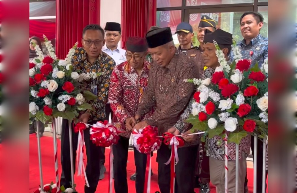 Menkop Resmikan KDMP Tukang Kayu, Banyuwangi Kini Punya 217 Kopdes ...